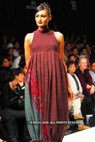 Sampada Inamdar displays an outfit from designer Niki Mahajan's fall ...
