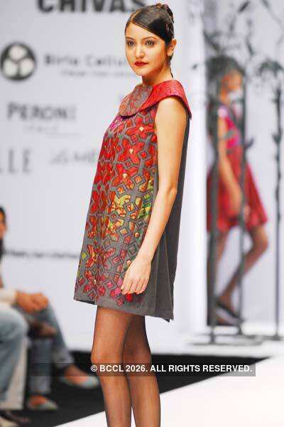 Sampada Inamdar displays an outfit from designer Niki Mahajan's fall ...