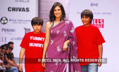 Former Indian cricketer Atul Wasan with his children showcasing ...