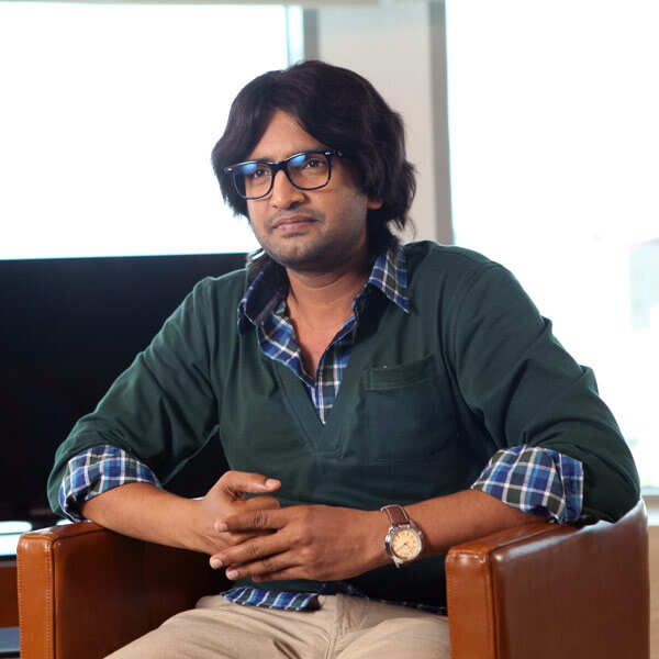 Santhanam in a still from the Tamil movie Vaaliba Raja.