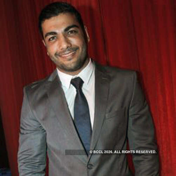 Parvesh Rana at Ritik Kumar Sinha and Swapnil Shikha's wedding ceremony ...