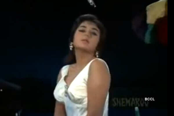 Nanda: 10 evergreen songs of the late actress