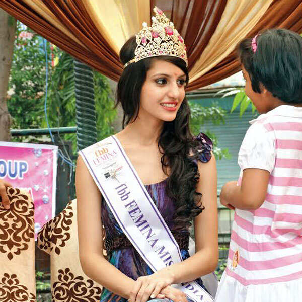 Miss India 2014 Koyal Rana's day long Delhi welcome party