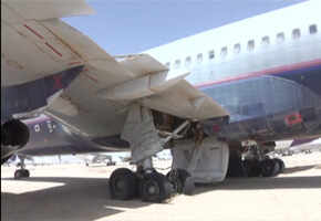 Watch: What's inside a commercial jet wheel well