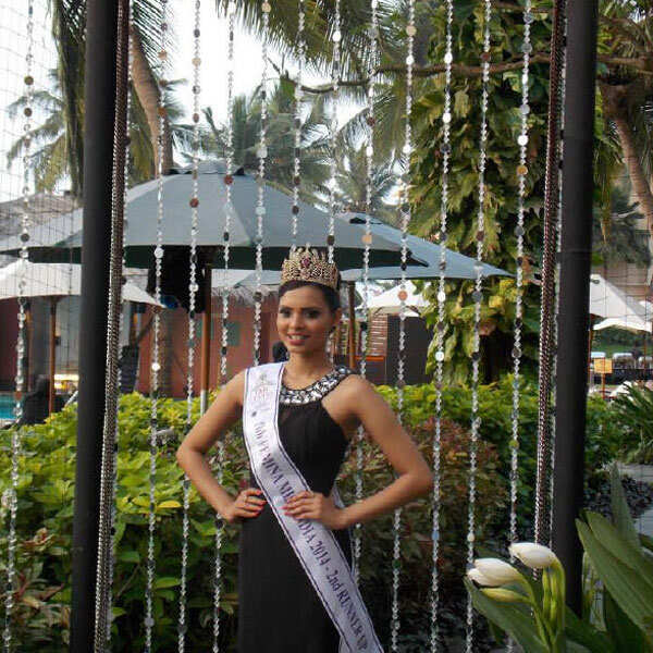 Miss India 2014 2nd runner up Gail Nicole Da Silva gets felicitated in Goa