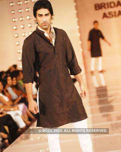 A model presents a creation from designer Raghavendra Rathore's ...