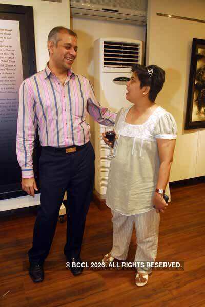 Artist Ajay Dey's painting exhibition at Art and Soul on October 7 ...