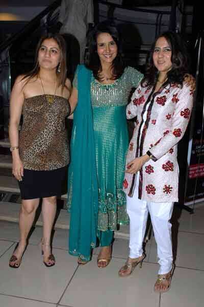 Sharon Prabhakar (C) at the launch of Priyanka Thakur's (R) boutique at ...