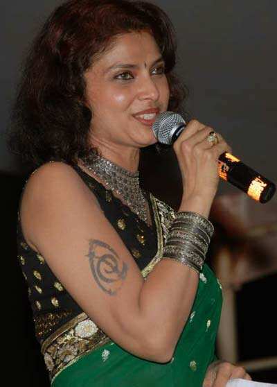 Ananya Dutt and Bharat Dabholkar at the 'Goan Fiesta' hosted by Dr ...