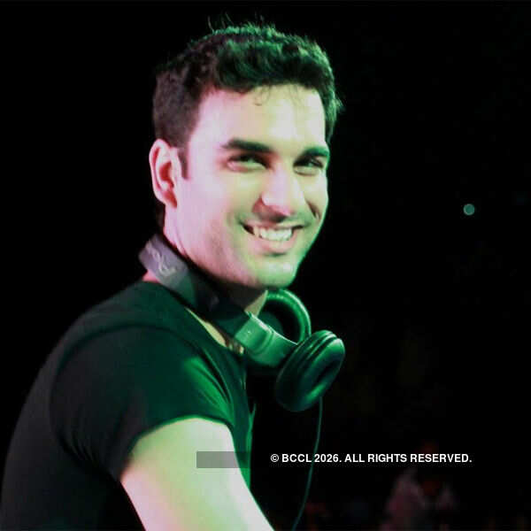 DJ Anish Sood at the Sunburn Reload fest in Vadodara - Photogallery