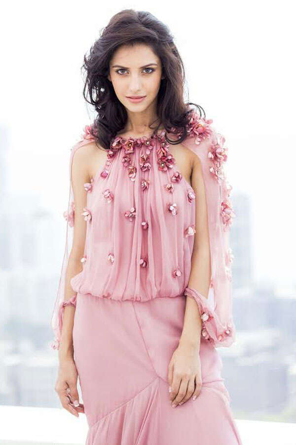 Miss India 2014 Koyal Rana to represent India at Miss World 2014
