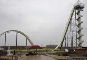 World's tallest water slide opens in US