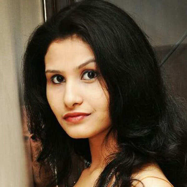 7 hot Miss Diva 2014 selfie finalists