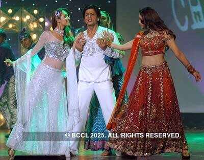 Shah Rukh Khan-Awards & Performances- The Etimes Photogallery Page 32