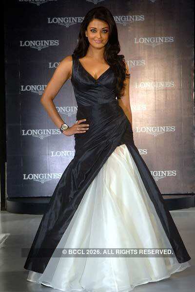 Aishwarya Rai on ramp Pics | Aishwarya Rai on ramp Photos | Aishwarya ...