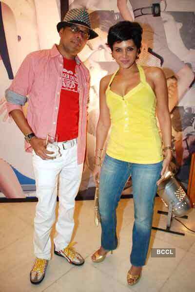 Shayan Munshi at Mohan Murjani's Spring Summer '09 preview bash at Vama ...
