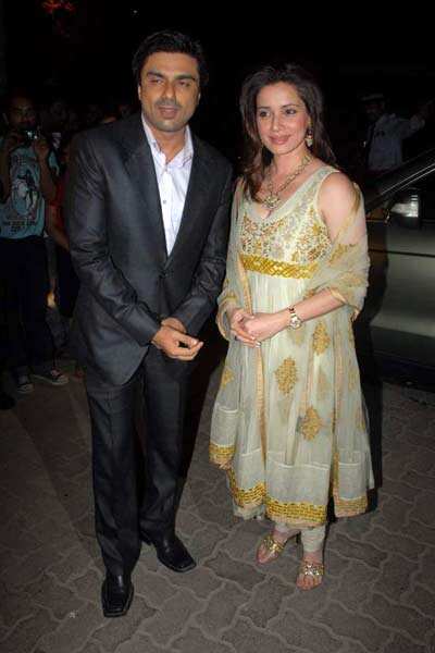 Suniel Shetty with wife Mana at Amrita Arora and Shakeel Ladakh's ...