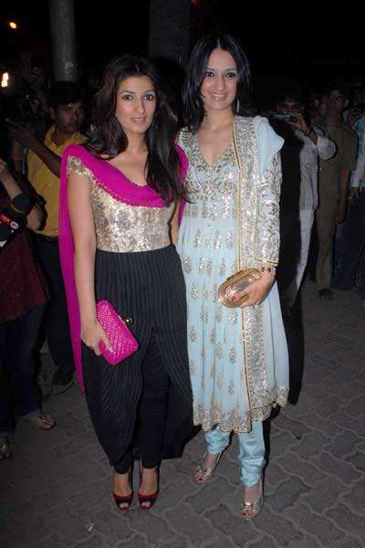 Suniel Shetty with wife Mana at Amrita Arora and Shakeel Ladakh's ...