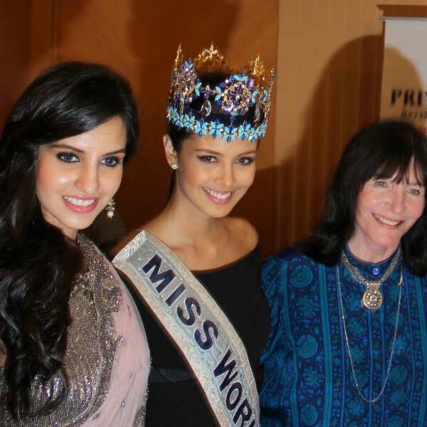 Miss India 2014 Koyal Rana at Priyadarshni Awards