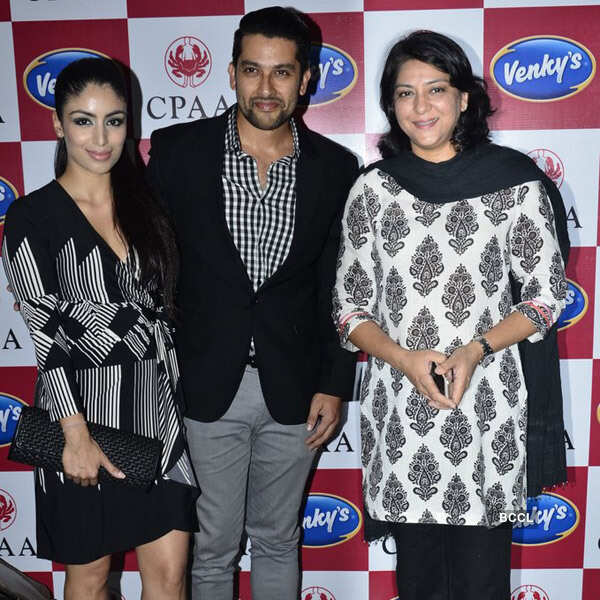 Nin Dusanj, Aftab Shivdasani and Priya Dutt attend Neetu Chandra’s play ...