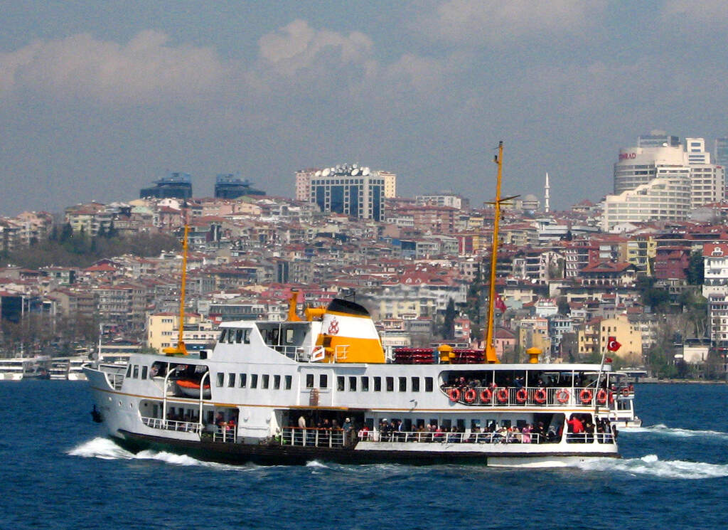 Ferry |Travel tips in Istanbul | Times of India Travel