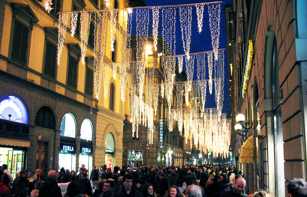 Via dei Calzaiuoli - Florence: Get the Detail of Via dei Calzaiuoli on ...
