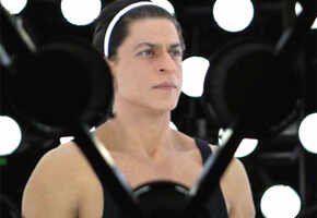SRK undergoes digital 3D face scanning for 'Fan'