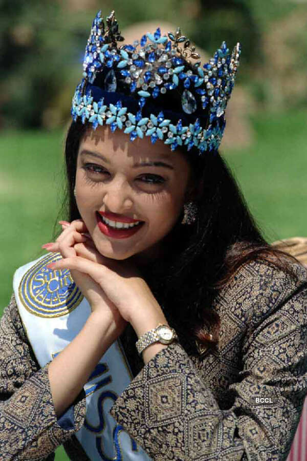 Aishwarya completes 20 years as Miss World