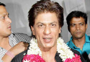 Shah Rukh Khan signed as brand ambassador for DHFL