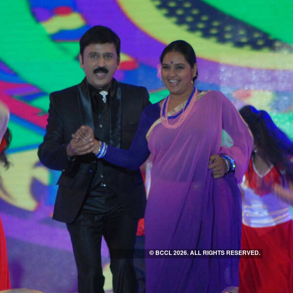 Ramesh Aravind and Shruthi during the inauguration of Rajkumar Memorial ...