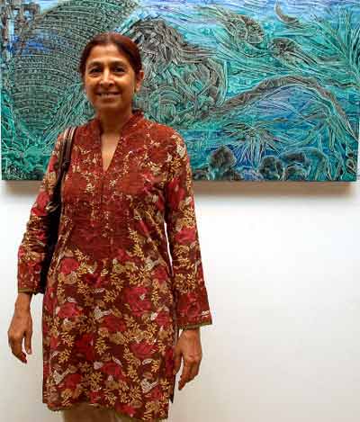 Vidya at Kiran Chopra's art exhibiton