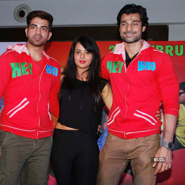 Maninder Singh, Nupur Sharma and Hanif Hilal during the promotion of ...