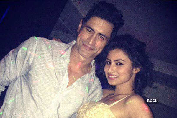 Mohit Raina and Mouni Roy spotted at a multiplex