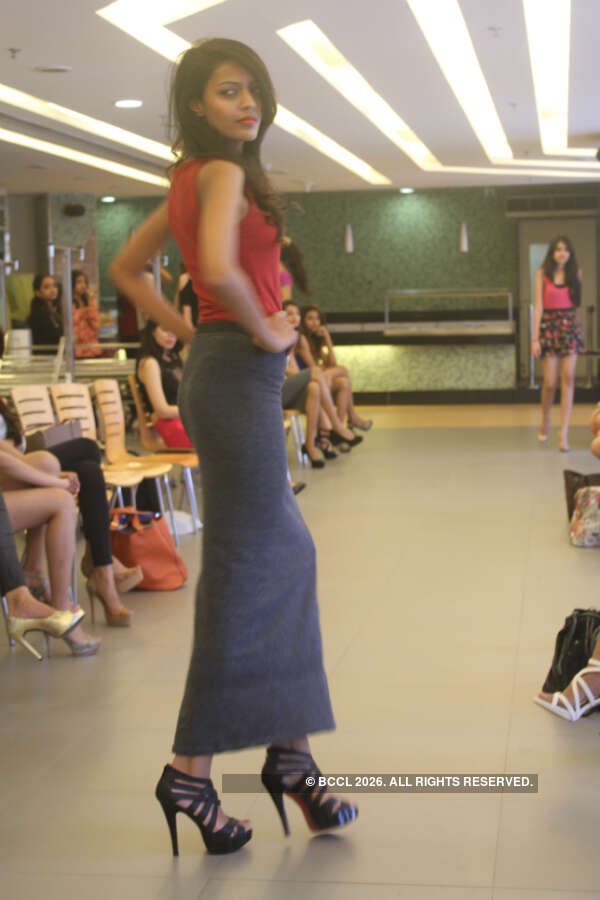 Campus Princess finalists train with ramp walk expert Alesia Raut