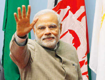 PM Modi extends Holi greetings to people