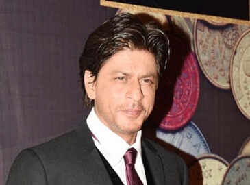 SRK at ICICI NRI of the Year Award