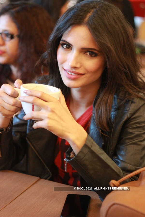 Miss India 2015 winners arrive in style at Zurich