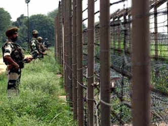 Omar Abdullah calls to convert LoC as international border