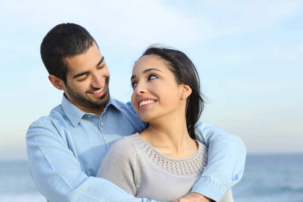 6 things to remember when dating a younger woman