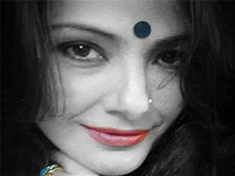 Shikha Joshi suicide: Doctor alleges actress wanted cash from him