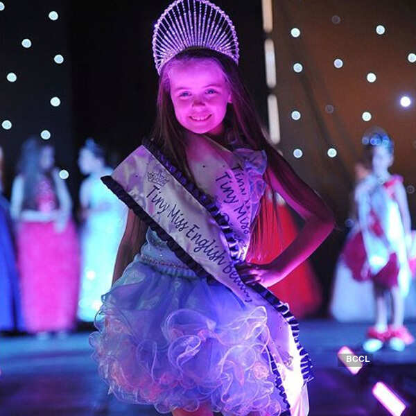 Adorable contestants of child beauty pageants