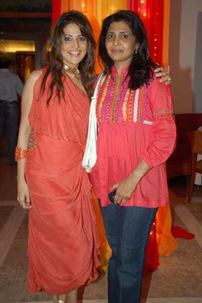 Gauri Phoolmal (R) at Chirag and Tanaz Doshi's (L) brunch party at The ...