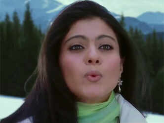 Fanaa: ‘Chanda Chamke’ song