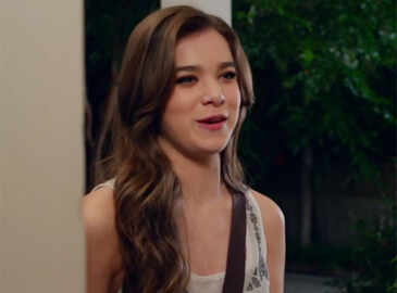 Pitch Perfect 2: Emily Junk