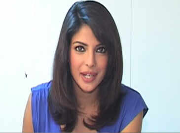 Anjaana Anjaani: Theatrical trailer