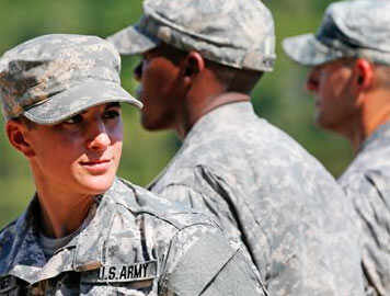1st women army rangers graduate