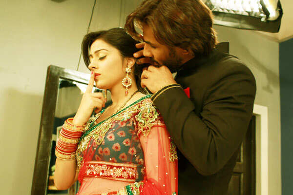 Krip-Aparna's sizzling on-screen chemistry