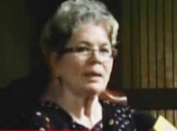 Sarah Joseph returns Sahitya Akademi award