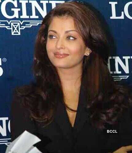 Ash unveils watch collection Photogallery - ETimes