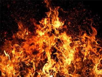 Fire breaks out at Delhi's Mongolpuri